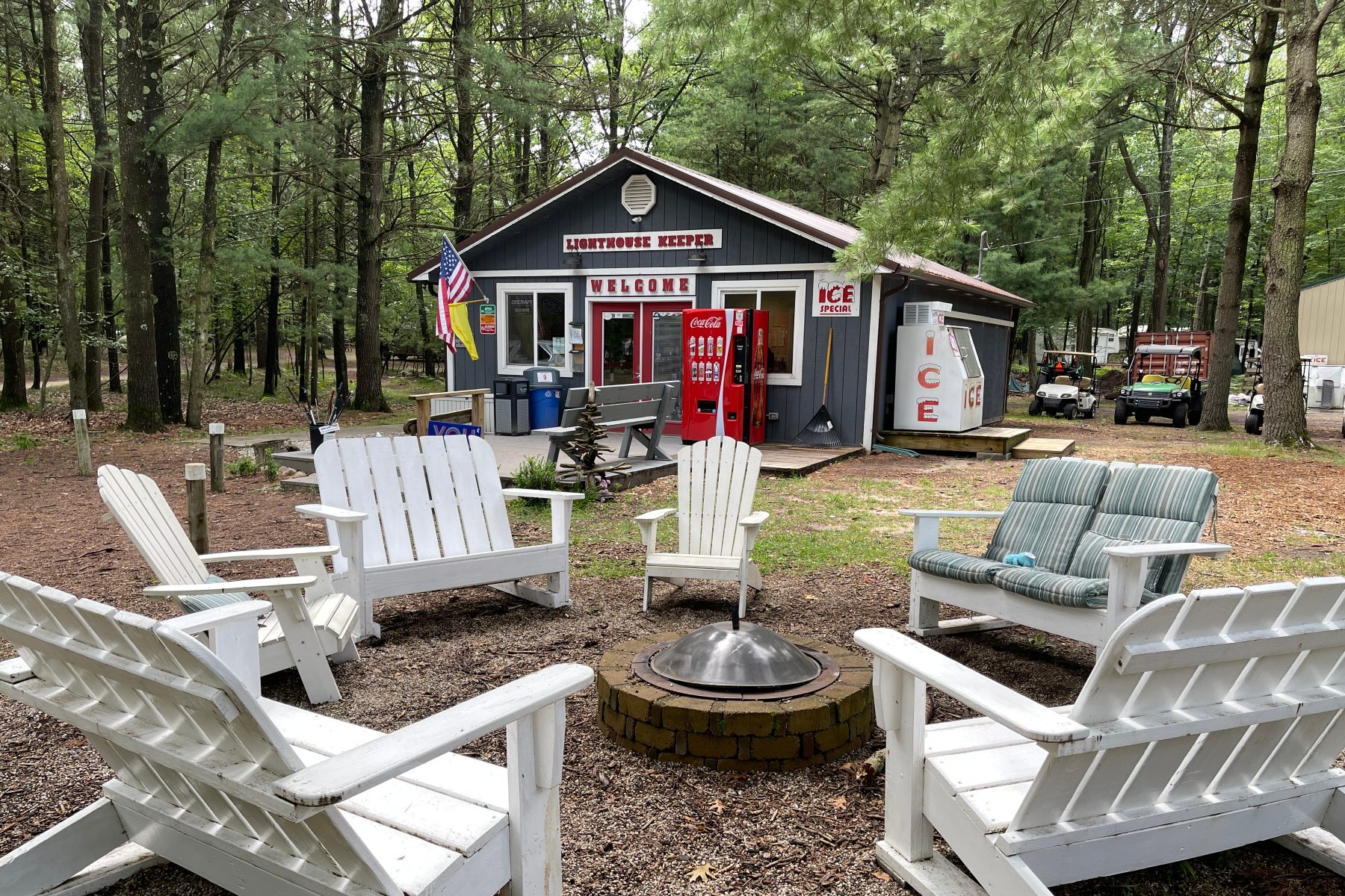 Seasonal Guest Services - Grace Outside